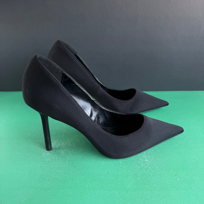 Mango | Eur 39 – Shoesstreet Bazar
